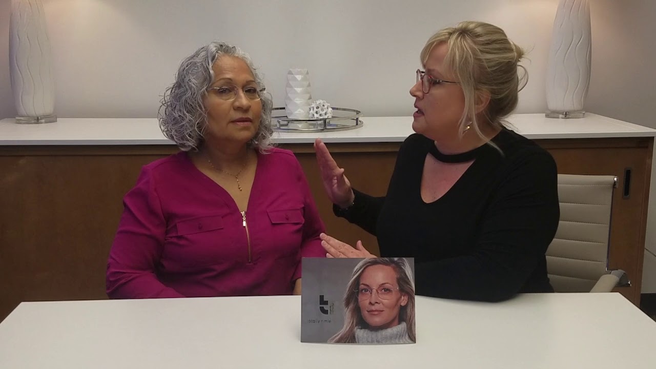 Michelle's Minute Episode 3 - Totally Rimless 295 Signet