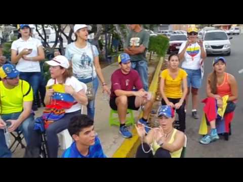 Intersecciones viales fueron bloqueadas en Maracaibo
