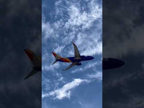 Plane spotting at Orange County John Wayne Airport SNA #planespotting #cropsensor