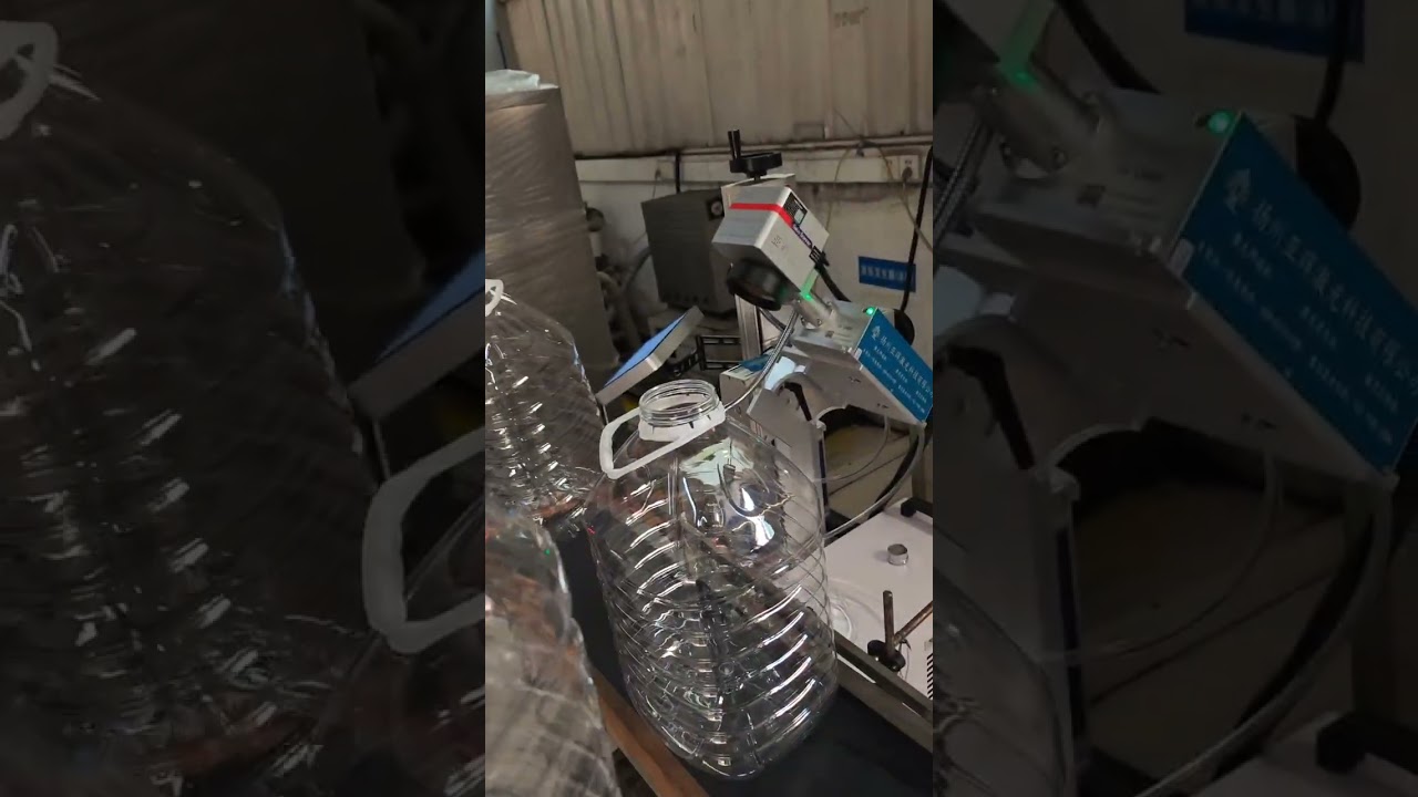 Flying marking plastic barrels#lasermarking #zeroone #marketing