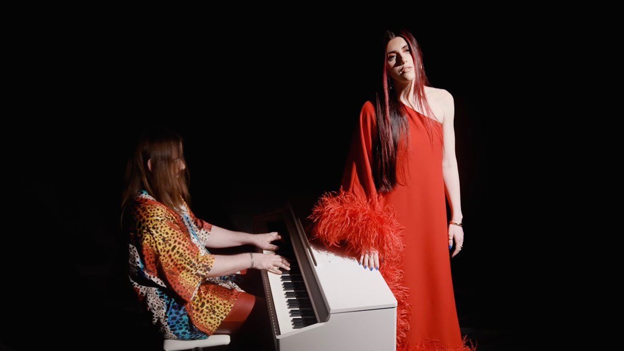 Discover: Alexandra John - Lonely Night, on Nagamag Music Magazine