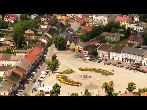 Alarm bombowy w centrum Łowicza. Widok z drona. 20.06.2025.