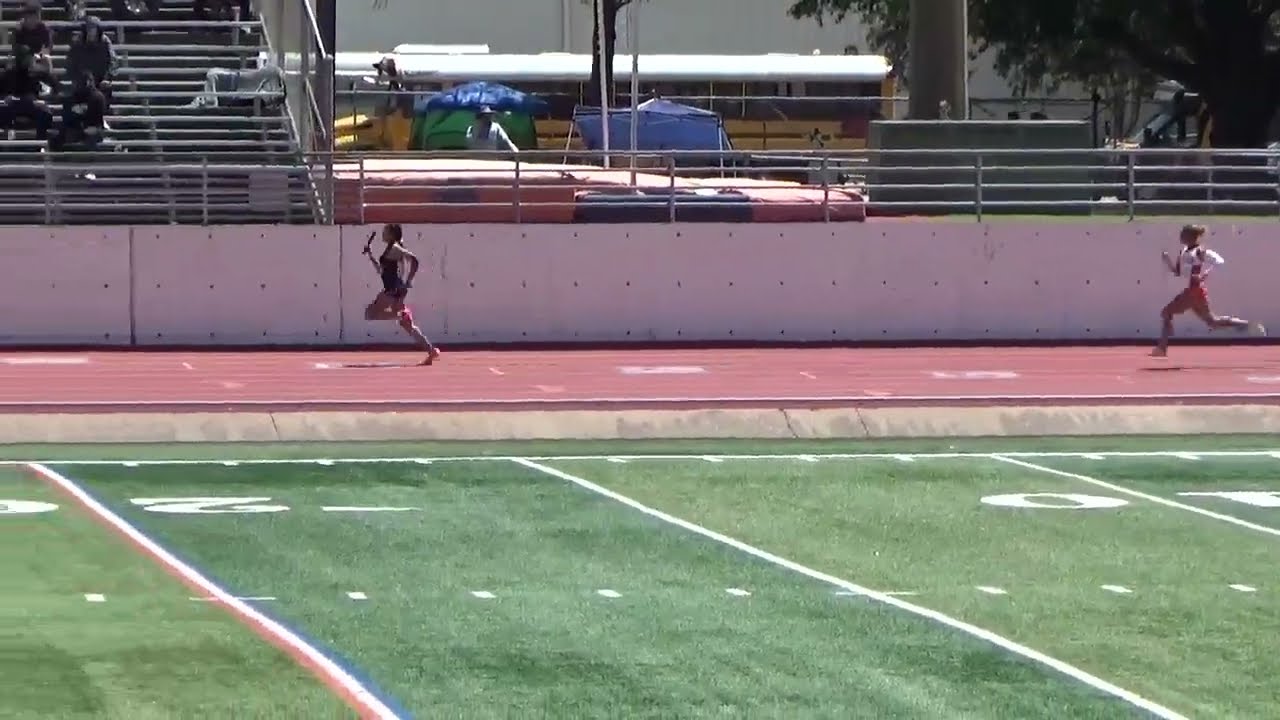 2024 UIL Region 2 5A Girl's 4x200m relay final 1:39.47s