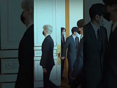 South Korea 🇰🇷 president gave them Diplomatic passports . Event seen
