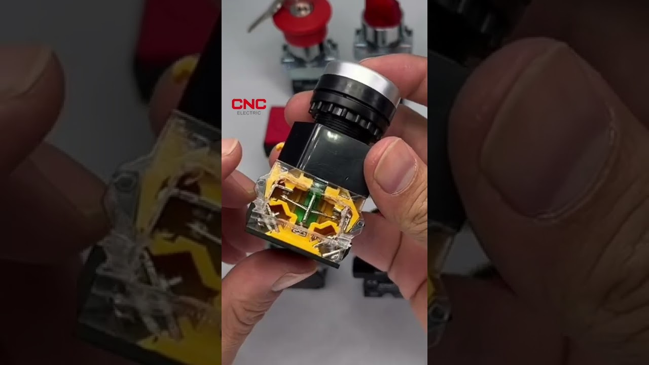 Working principle of the self-locking button switch