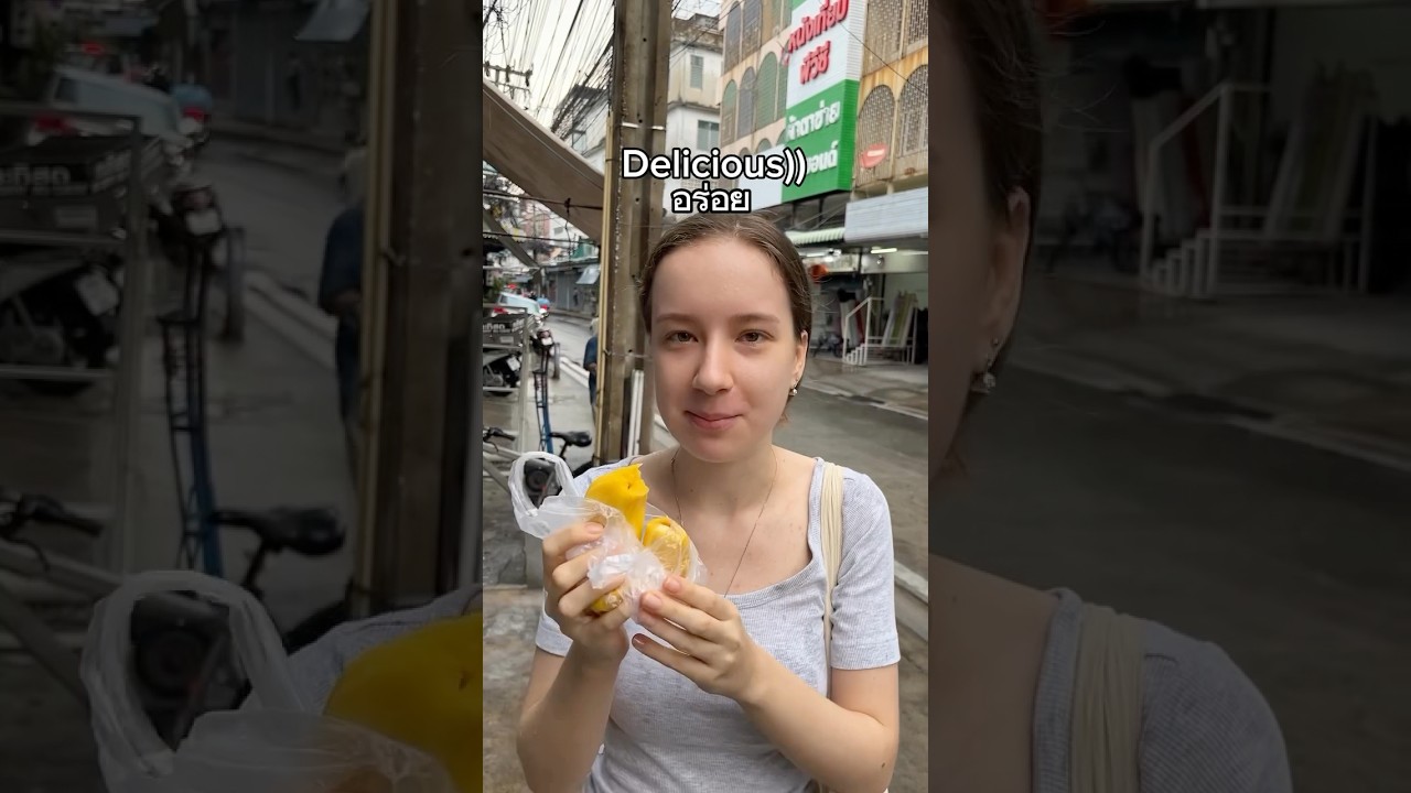 The first time i had jackfruit!👍🏻 #jackfruit #thailand #bkk #bangkok #thaifruit
