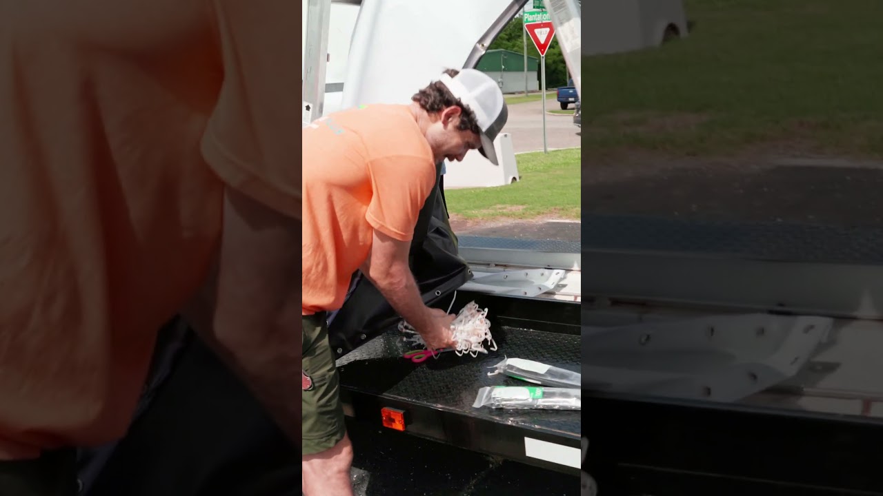 Trailer Sign Installation  #printingservices