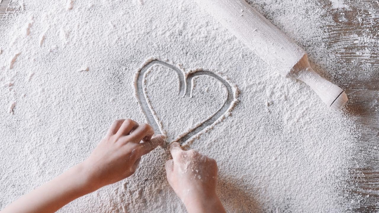 Cake Flour vs. All-Purpose Flour: What's the Difference and Can You Swap Them?