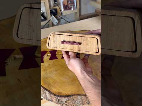 Reversible bandsaw box #woodworking #maximumwoodworks #wood #bandsaw #satisfying