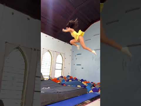 A breathtaking collection of Nicole Skirts's best clips - December 2024 #short