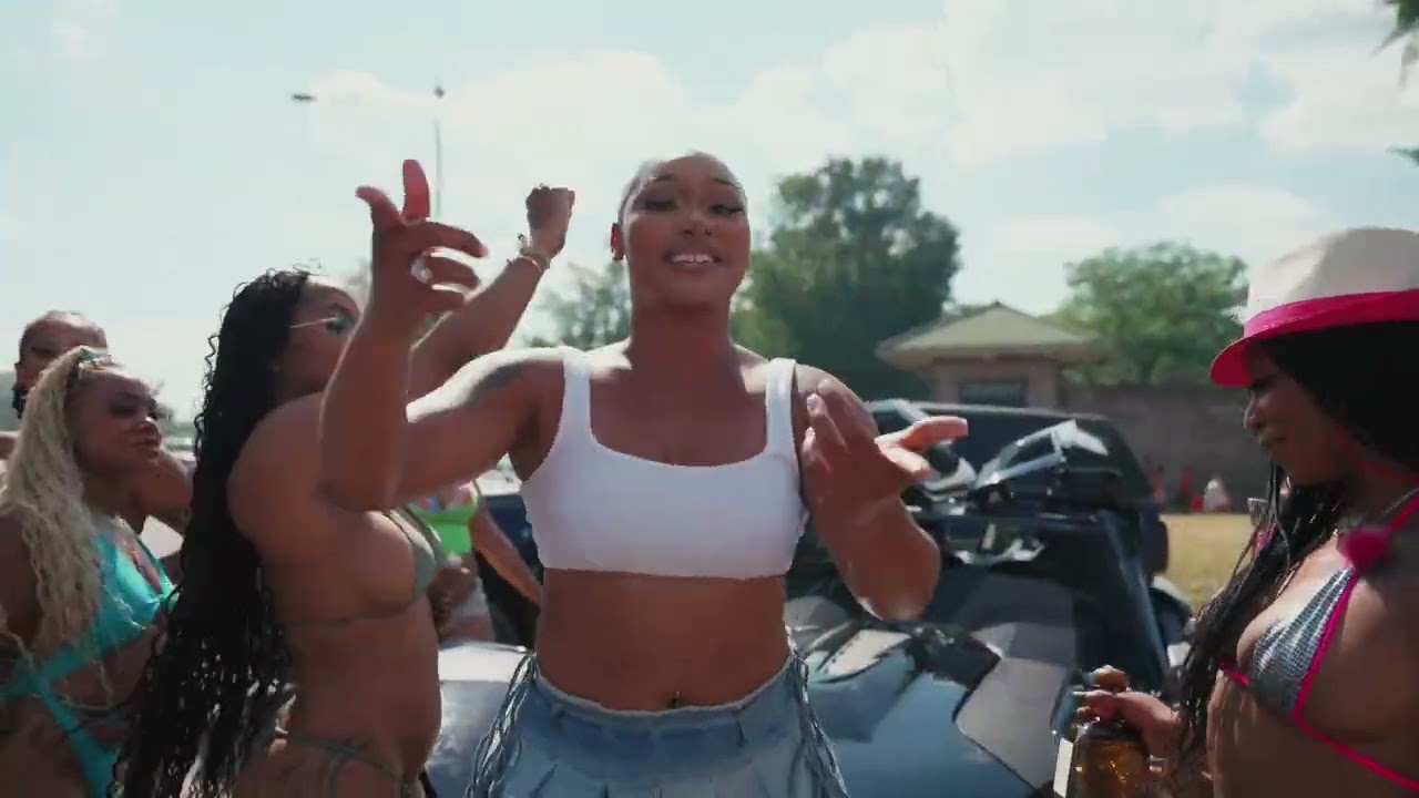 THICK ASS DAPHNE - GET FREAKY (Official video)