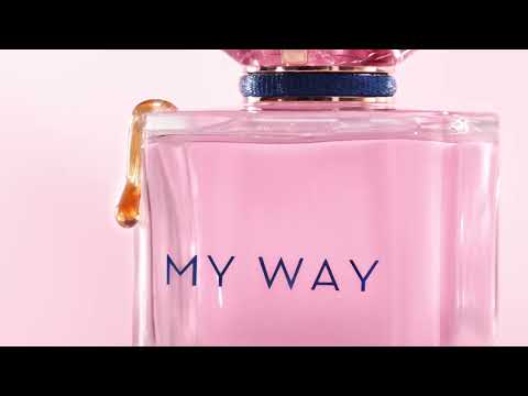 MY WAY EAU DE PARFUM NECTAR, the new floral fruity fragrance by Giorgio Armani