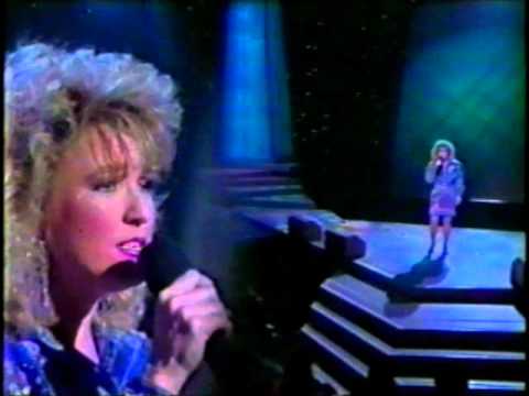 Tanya Tucker (Without You) What Do I Do With Me LIVE