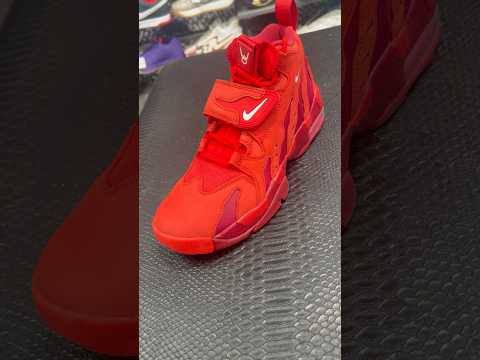 Nike air trainer 96 DT Deion Sanders Love Letter Sneaker