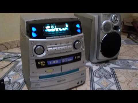 Demosntração walkman casio, pré-amplificador cygnus CP 1800 e microsystem gradiente.