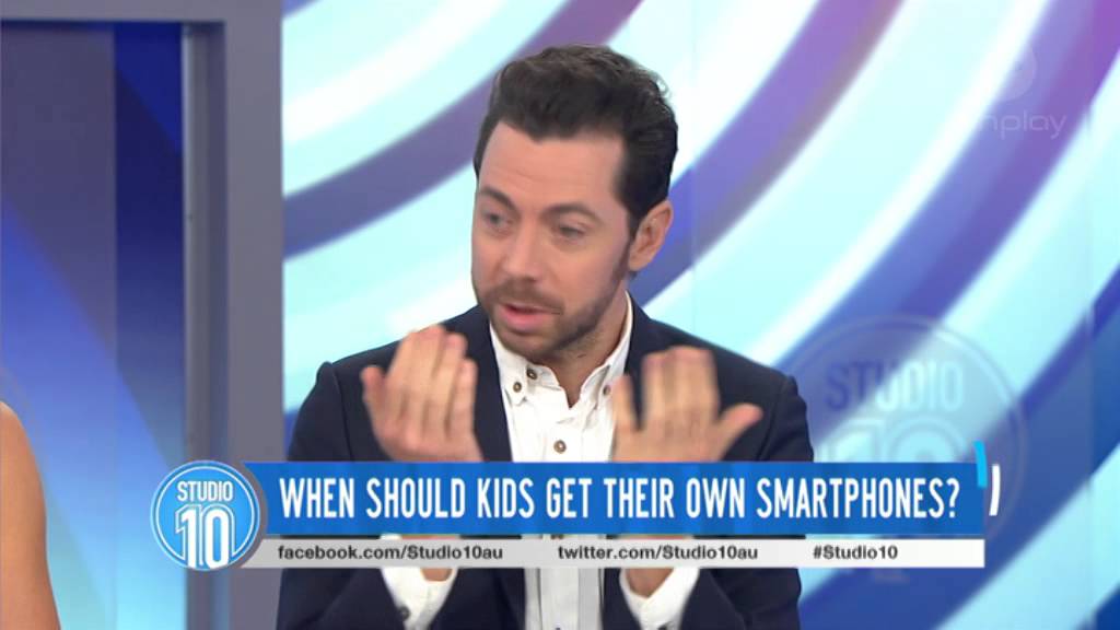 When Should Kids Get Their Own Smartphones?