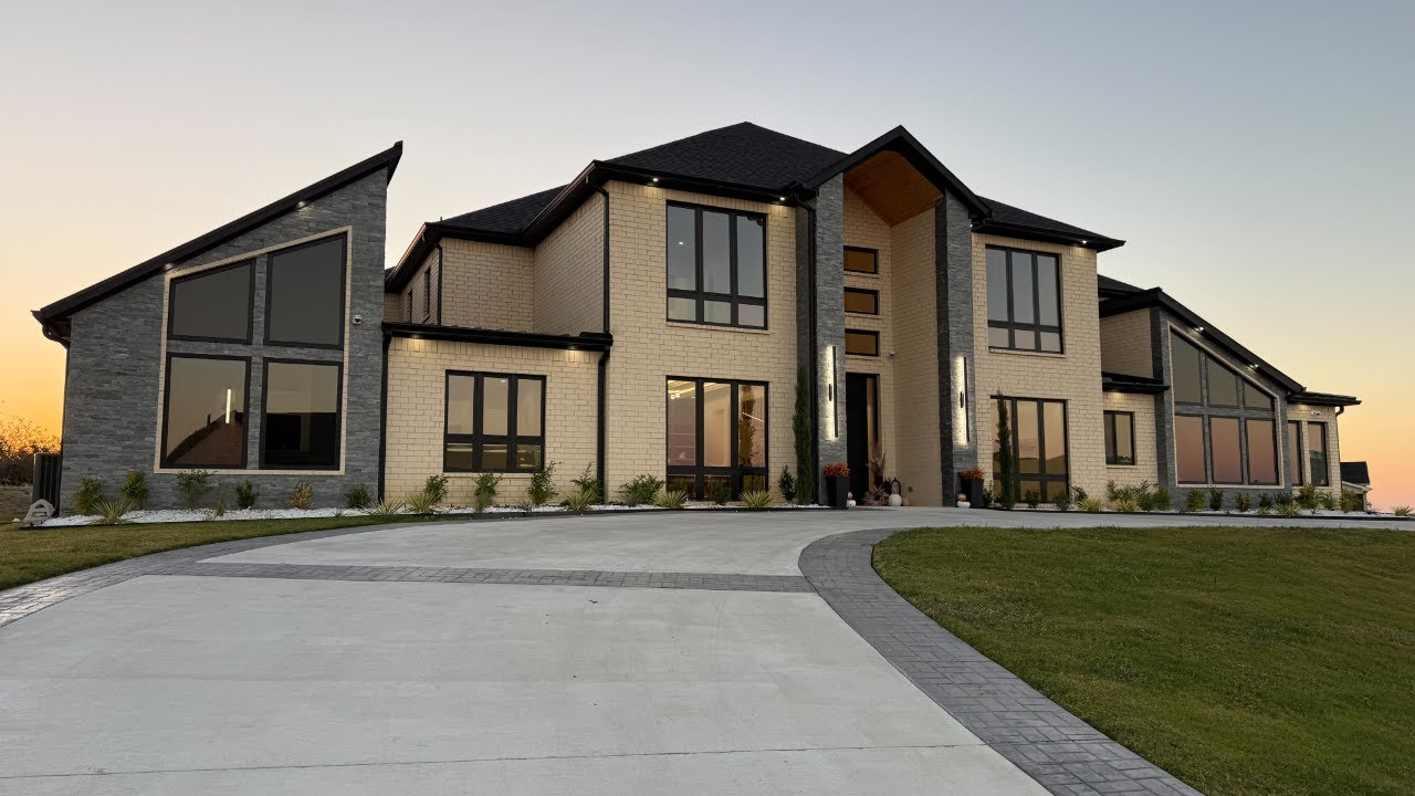 INSIDE A LUXURY DREAM HOME THAT HAS EVERYTHING YOU'D EVER WANT FOR $3.5M