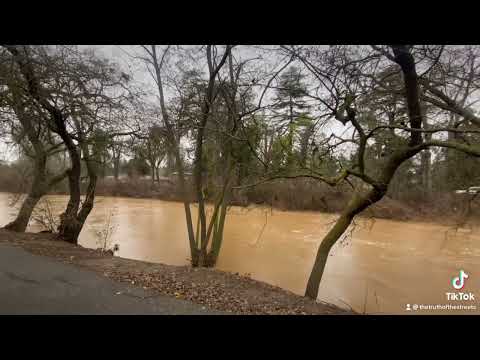Bear Creek in Merced California has already flooded homes || California Storm
