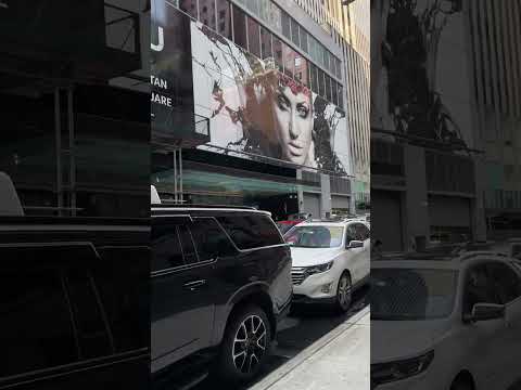 Times Square to hotel Riu Plaza Manhattan