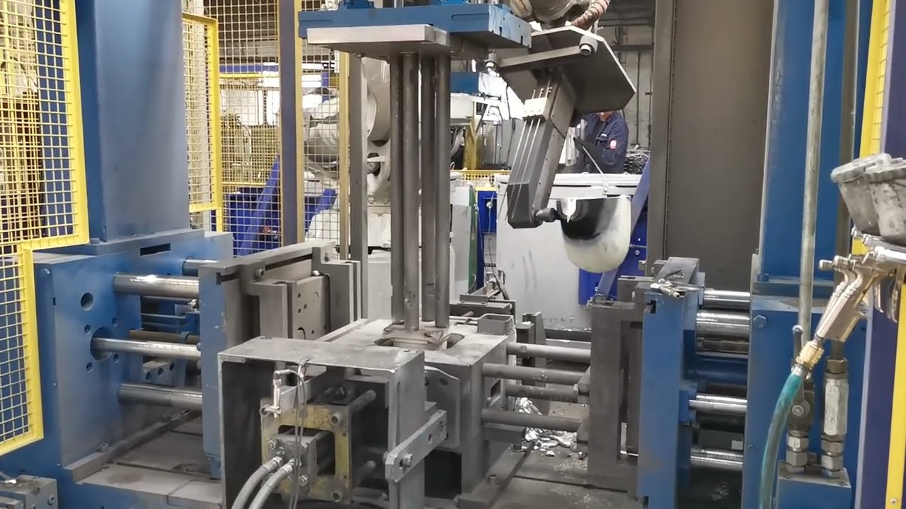 Robotic casting cell 2 gravity die