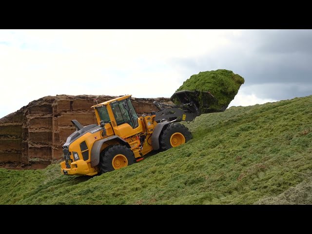 PHR Farms Takes First Dedicated Agricultural Loader | SMT
