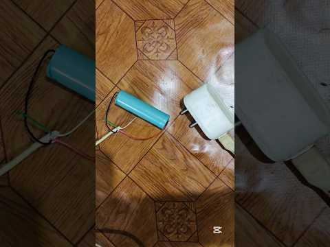 How to make a 18650 lithium battry charger #homemade