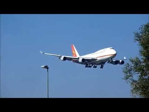 Yangtze River Express - Boeing 747-400F - Old livery landing (B-2437) Old Camera