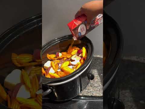 How to make easy crockpot roast recipe! My go to meal for Sunday dinner #crockpot #potroast #how