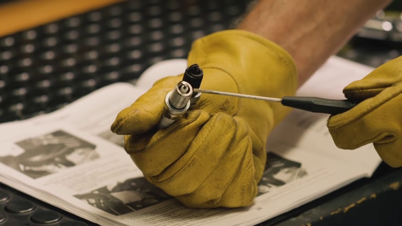 How to Change the Spark Plugs on a John Deere Riding Lawn Mower