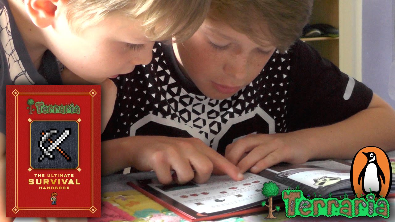 Terraria video game guide book helps parents and children play together ...