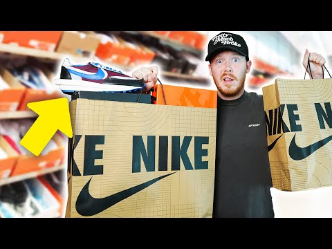 So Many SOLD OUT Sneakers SITTING At The NIKE OUTLET!