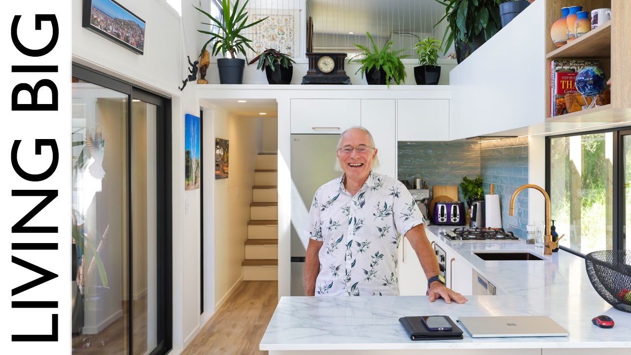 At 77, He Started a New Life in an Off-Grid Tiny House