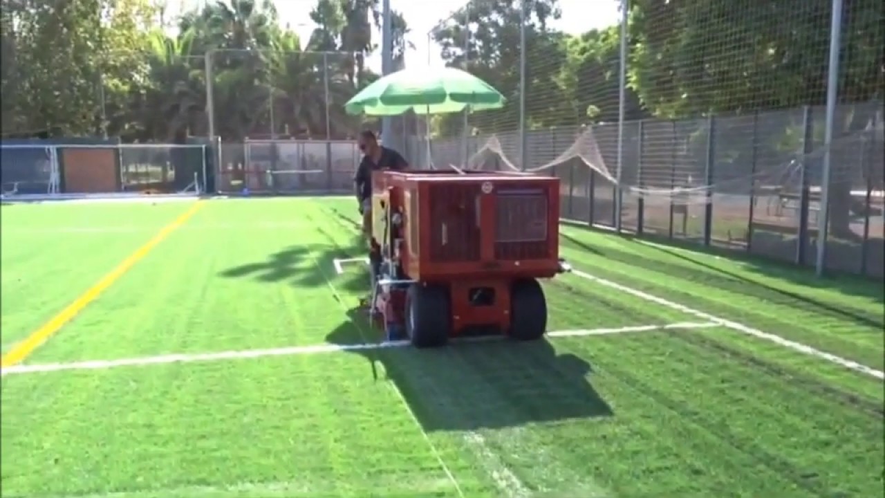 SandMatic B1005D ride-on machine for filling artificial turf