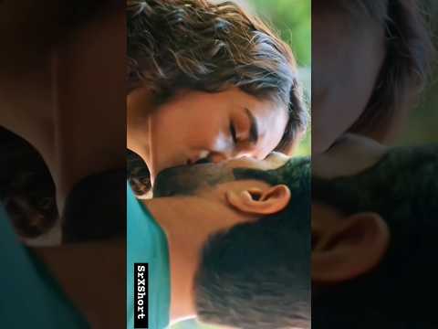 THE FAMILY STAR#mrunalthakur kiss 💋😘 #vijaydevarakonda #shorts #movie #students #family @SrXShort