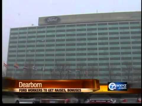 Ford workers to get raises, bonuses