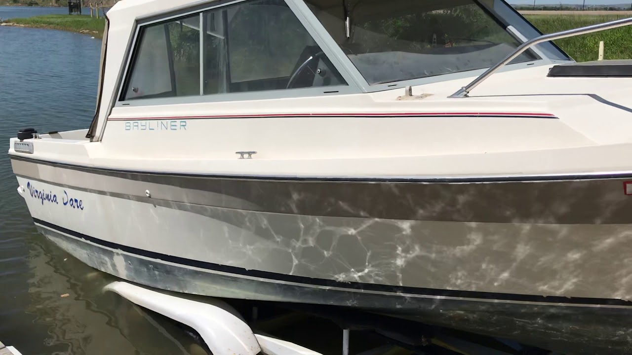 1984 Bayliner Explorer 2075