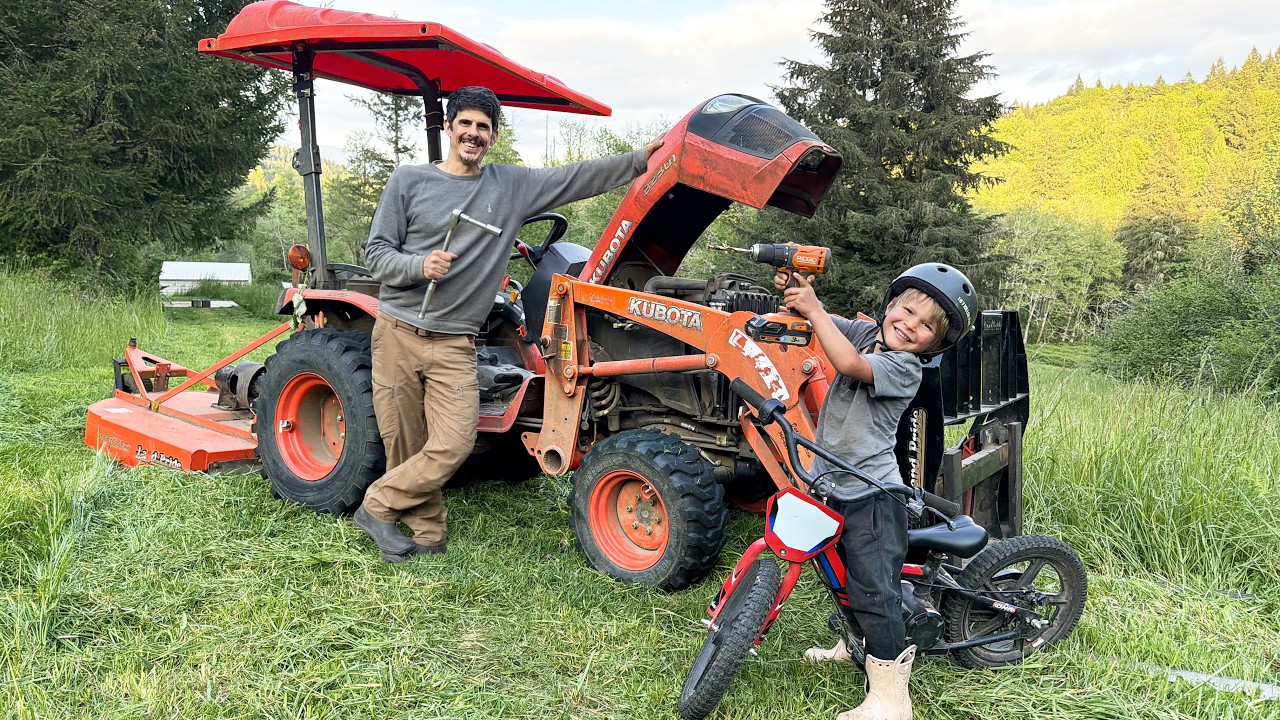 All Day Fixing Broken E-Bikes, Tractors and More on The Homestead!