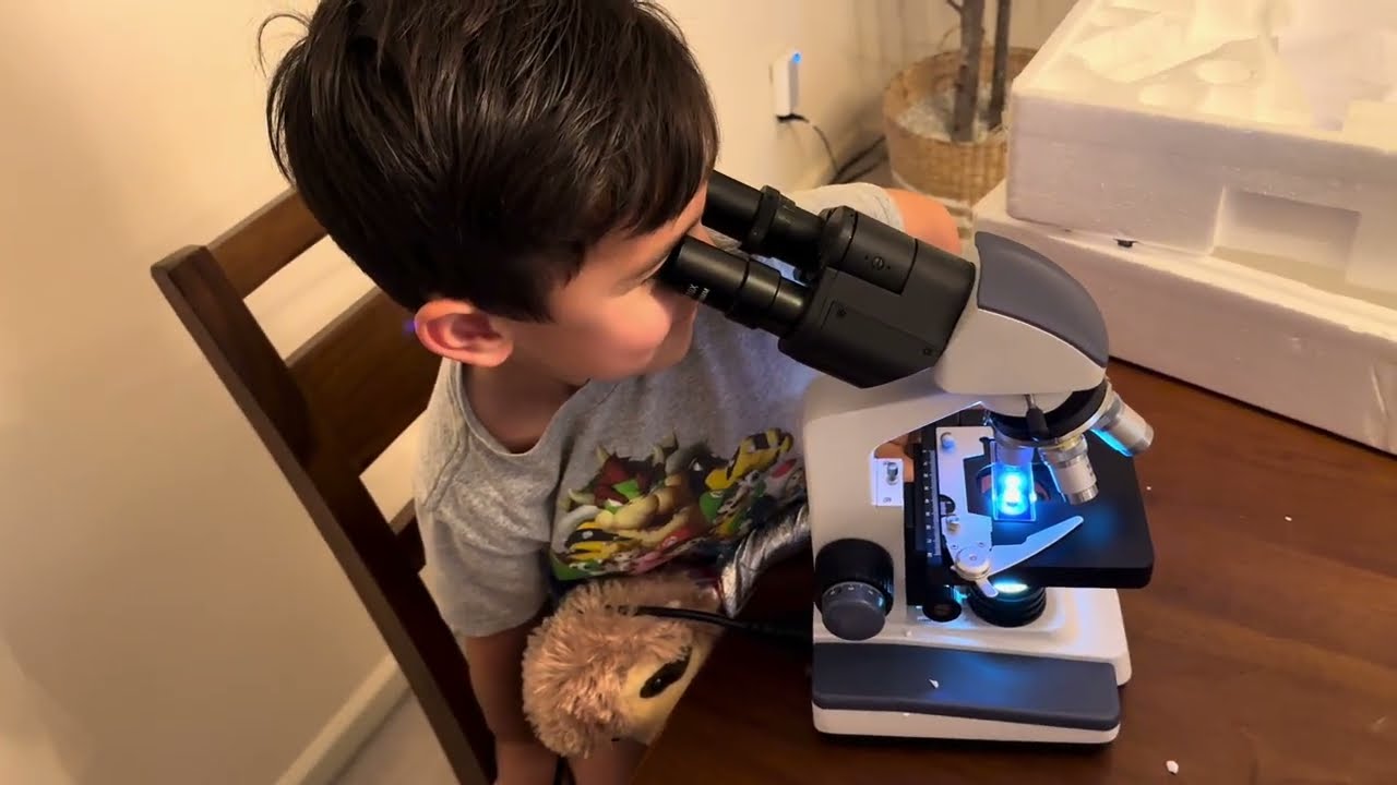 Kid and Family-Friendly Microscope