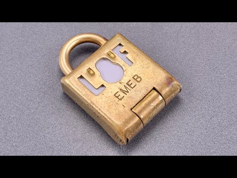 [1123] Vintage UK Electric Meter Lock Bypassed (Lowe & Fletcher)