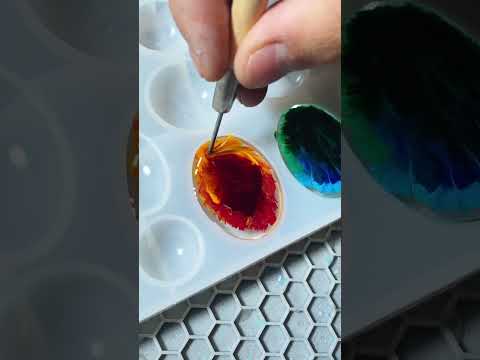 Immerse oneself in making resin jewelry necklaces.#janchun #art #resin #epoxy #diy #jewelry #red
