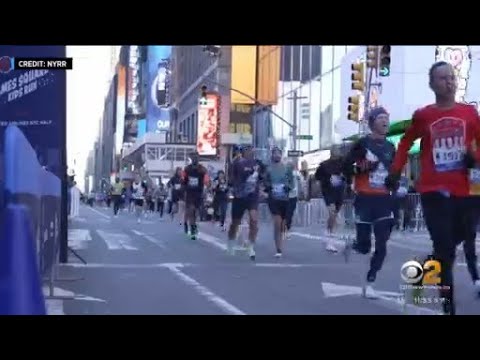 Thousands participate in New York City half marathon