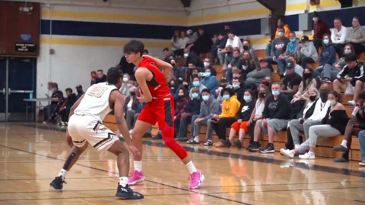 McDonald's All-American Andrej Stojakovic has pro game!