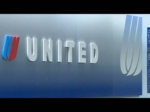 United and Continental CEOs on merger