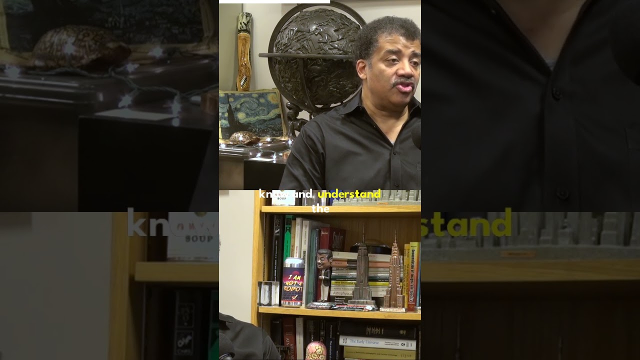 Which degree is better physics or Maths?