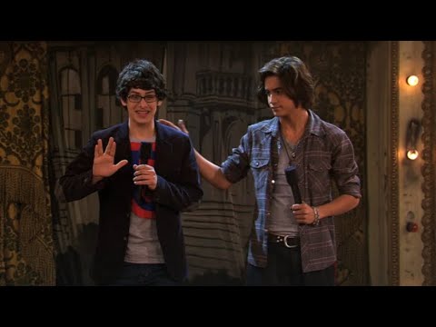Robbie Shapiro: Everything to Know About the 'Victorious' Character