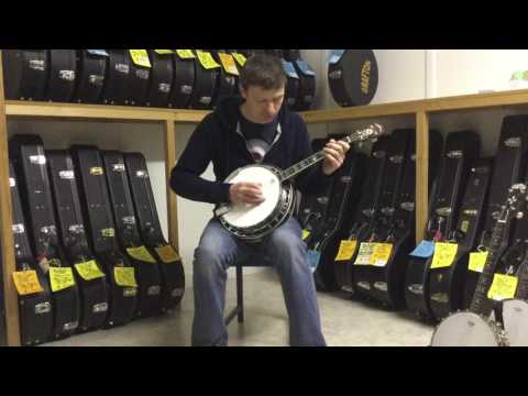 Gold Tone SS250 flat top resonator short scale tenor banjo