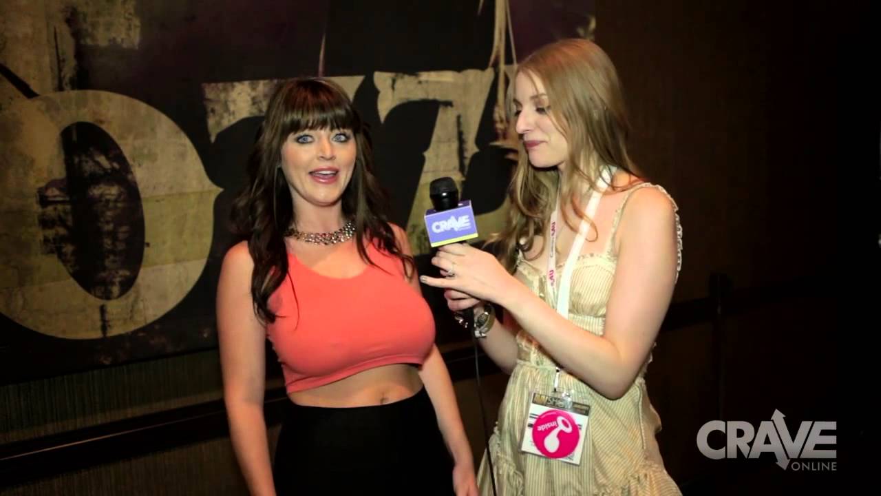 AEE 2014: Sophie Dee Interview with Ela Darling
