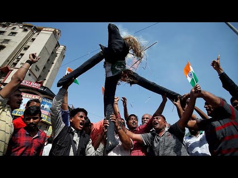 India launches airstrikes inside Pakistan targeting militants