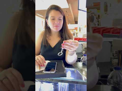 Beautiful Portuguese girl (shopkeepers) Reaction!! #lisbon #viral #portugal