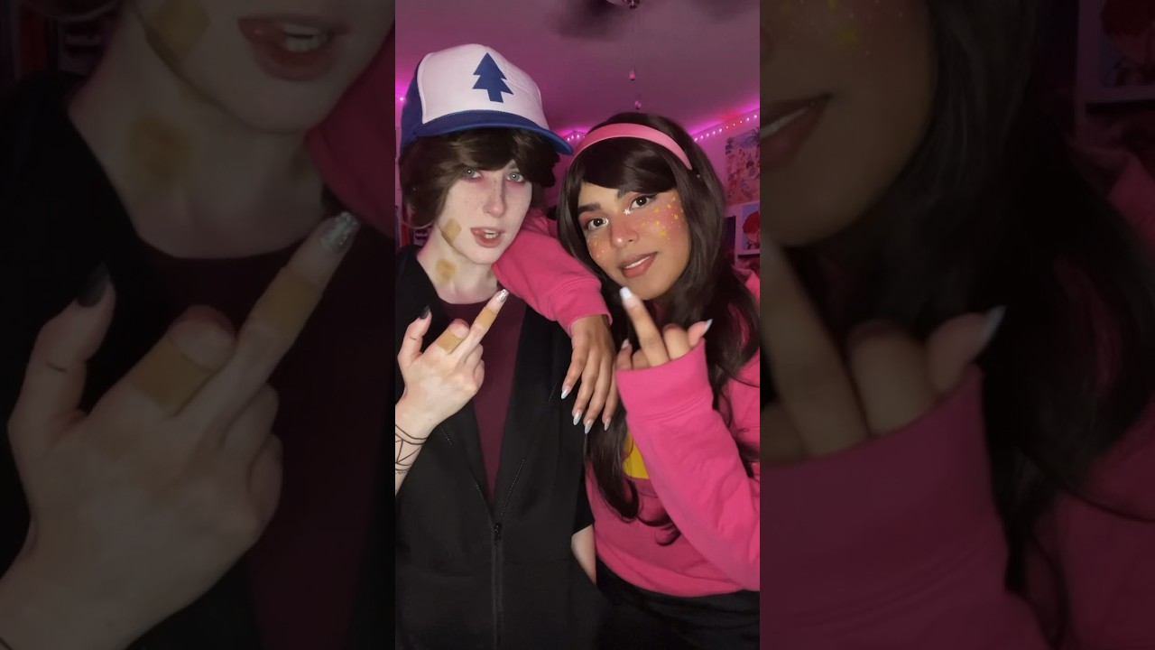 They share a braincell [Adult!Dipper & Mable Pines @Lilacbroccolib Gravity Falls Cosplay]